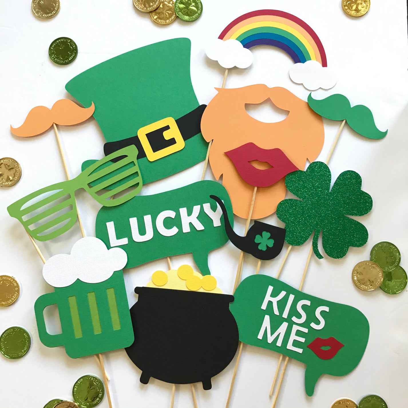 St. Patricks Day Photo Booth Props – Glitter Paper Scissors